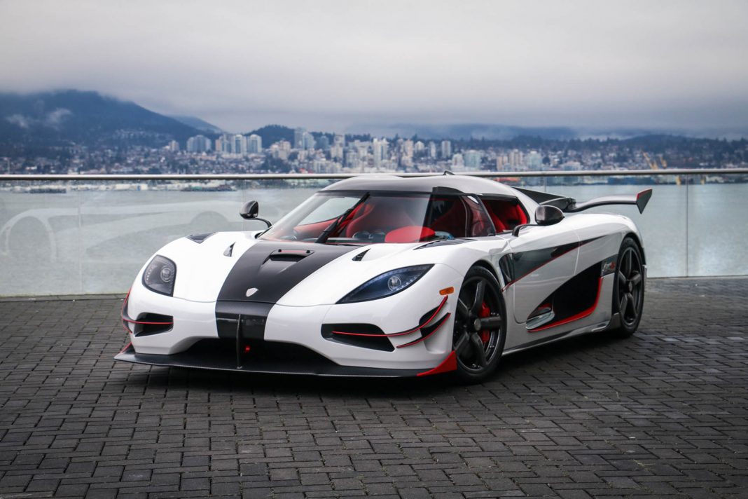 Tận mắt ngắm siêu xe Koenigsegg đầu tiên ở Canada | We Love Car