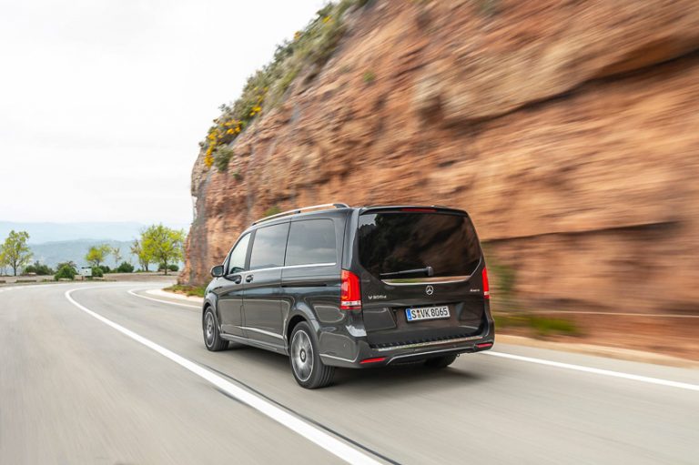 Cận cảnh phiên bản nâng cấp dòng xe Minivan Mercedes V-Class 2019